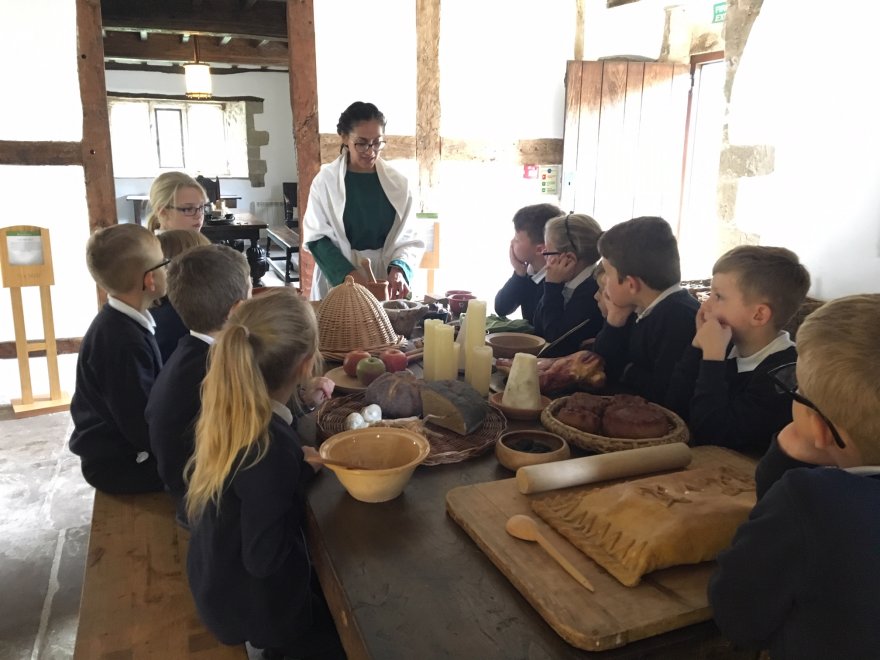 Picasso Trip To The 1620's House | Ellistown Community Primary School